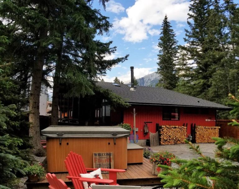 7 Stunning Banff Cabins that Will Rock your World | Travel For Wildlife